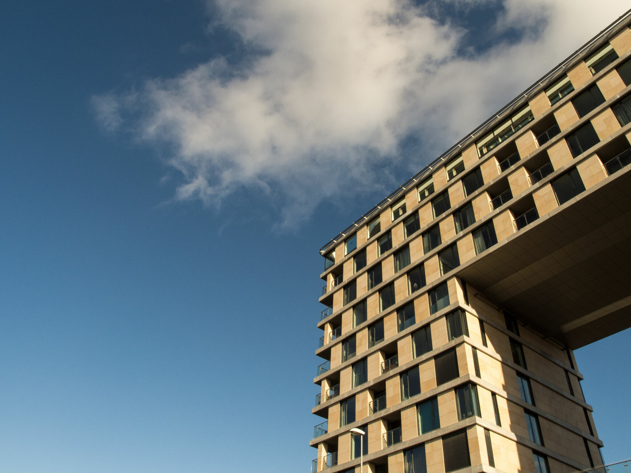 Modern architecture | Copyright-free photo (by M. Vorel) | LibreShot