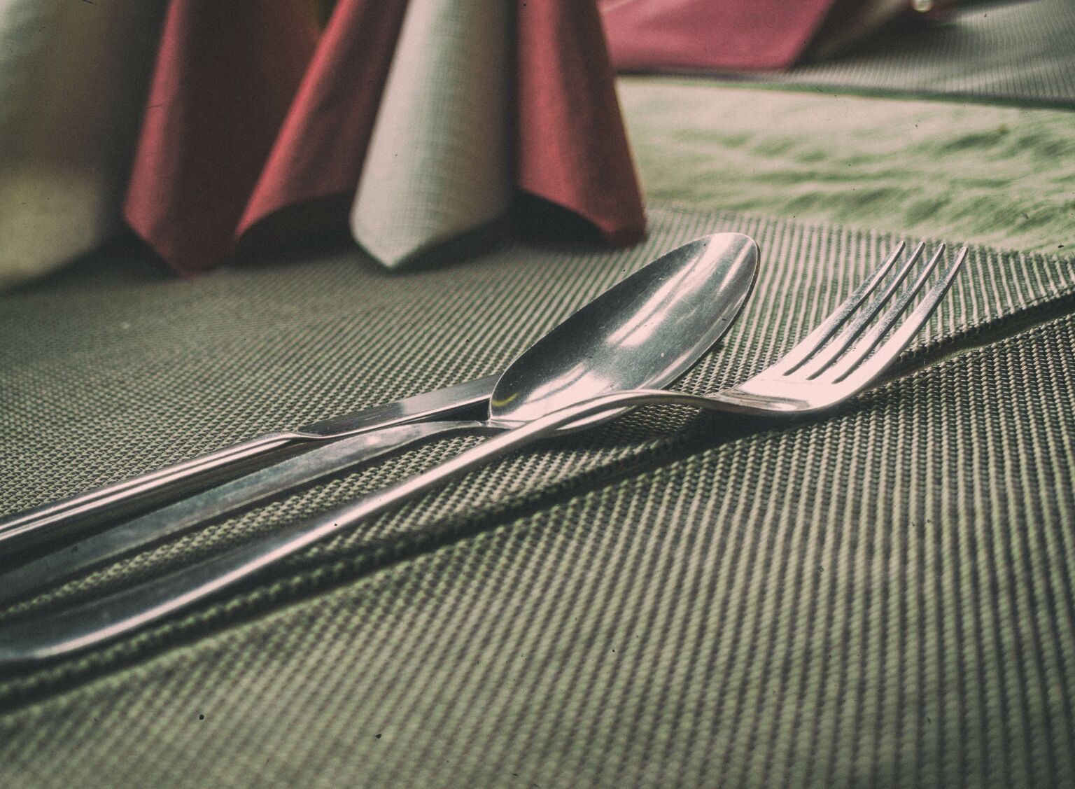 Cutlery in a restaurant | Copyright-free photo (by M. Vorel) | LibreShot
