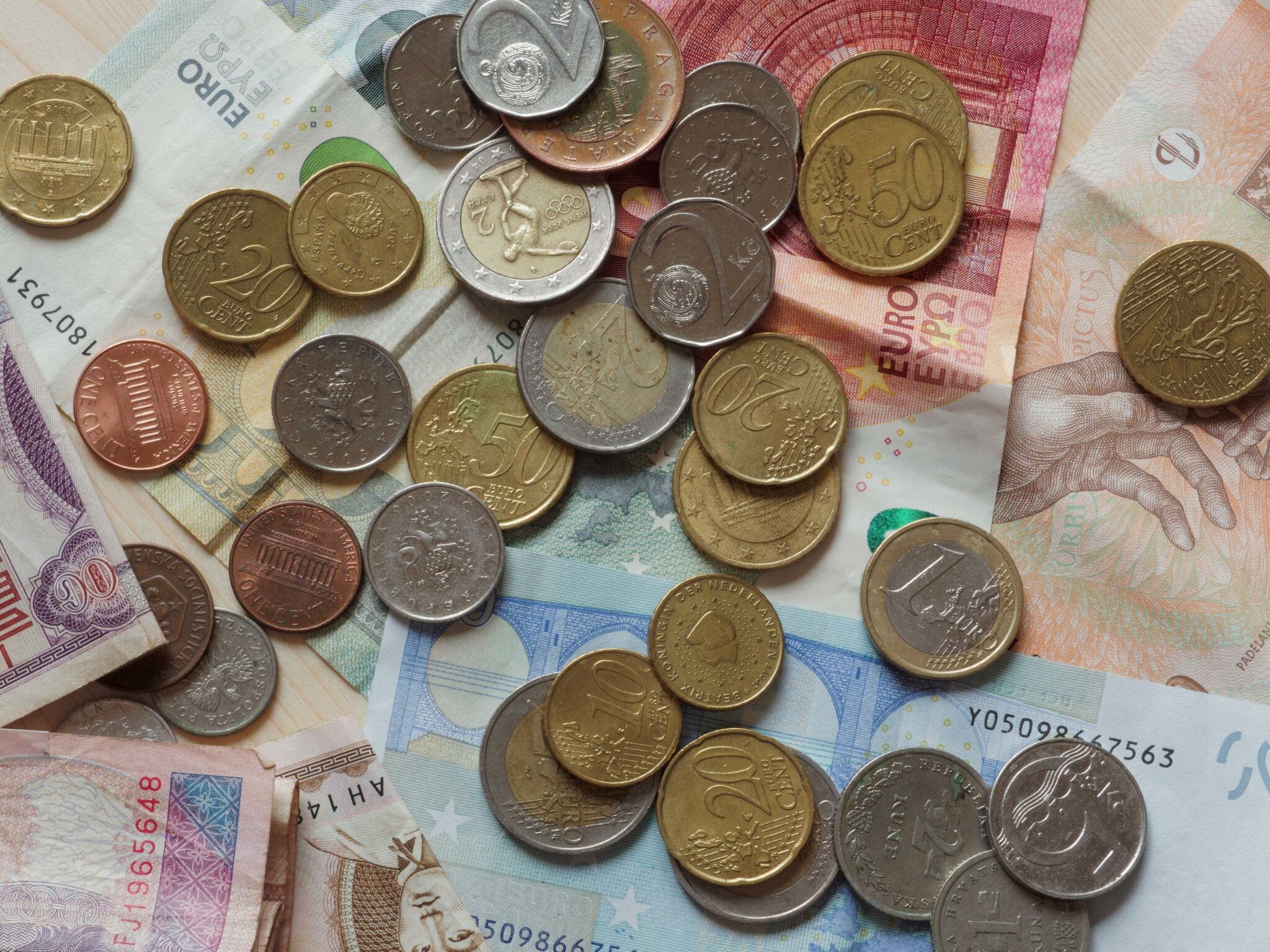 Money | Copyright-free photo (by M. Vorel) | LibreShot