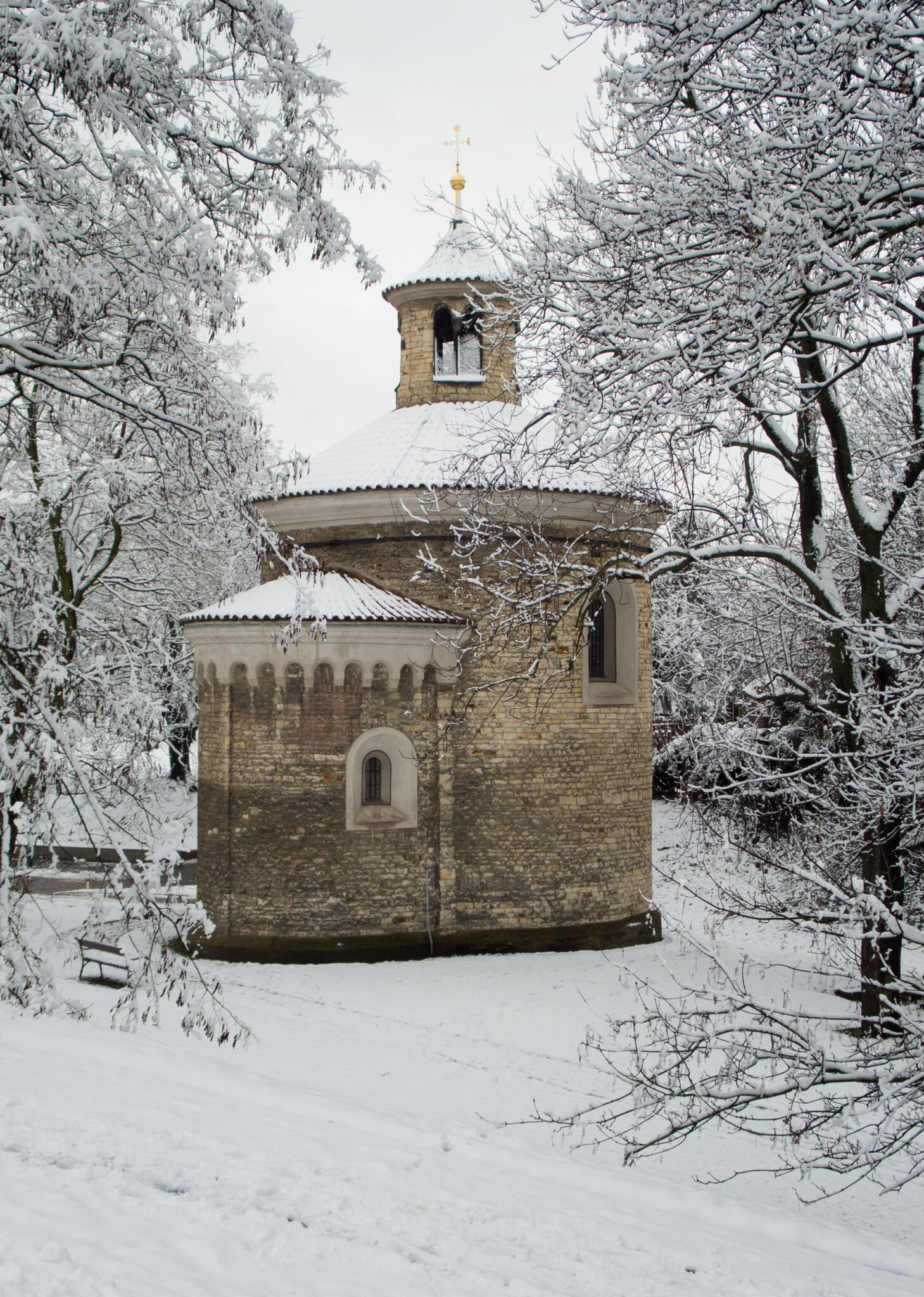Rotunda in Prague | Copyright-free photo (by M. Vorel) | LibreShot