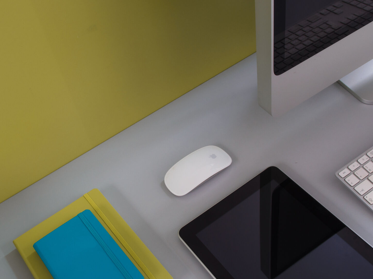 Graphic Designer's Office | Copyright-free photo (by M. Vorel) | LibreShot