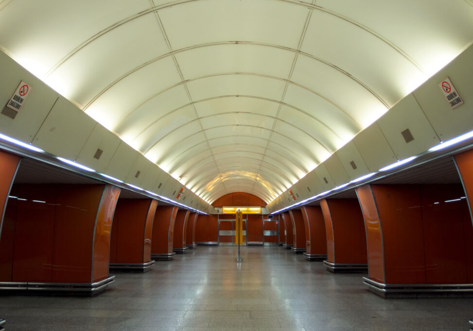 Empty Metro Station | Copyright-free photo (by M. Vorel) | LibreShot