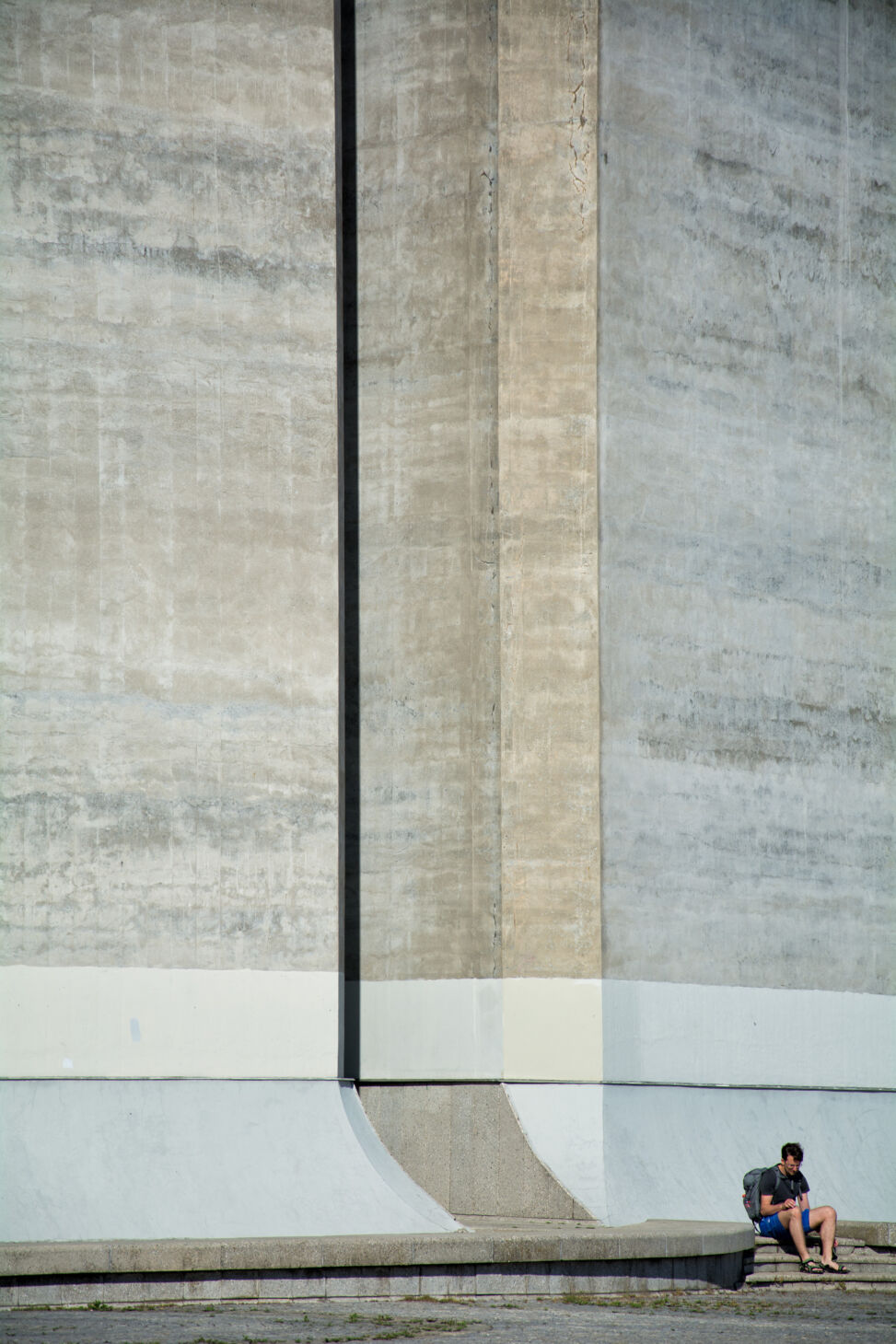 Concrete Street | Copyright-free photo (by M. Vorel) | LibreShot