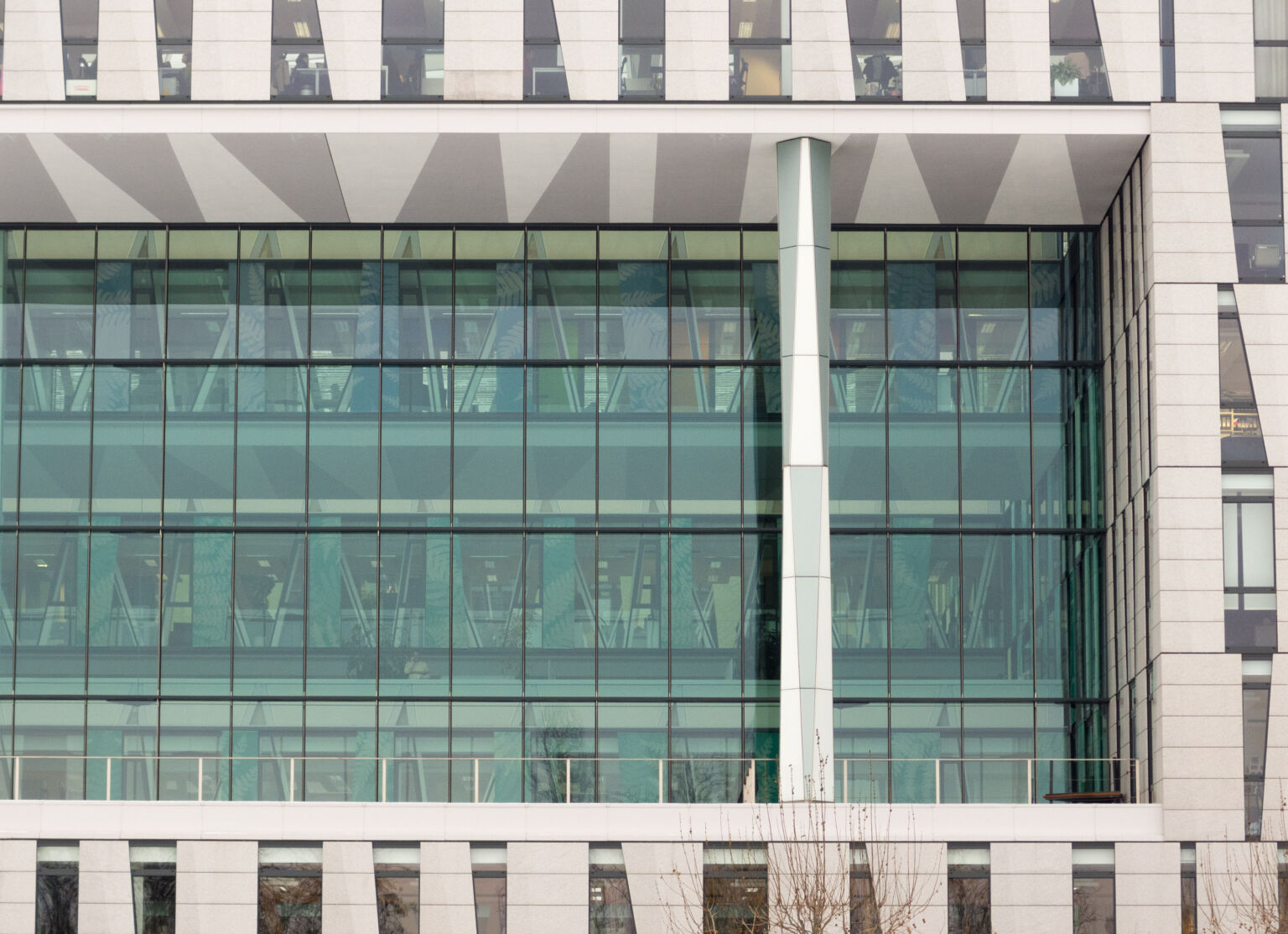 Office Building | Copyright-free photo (by M. Vorel) | LibreShot