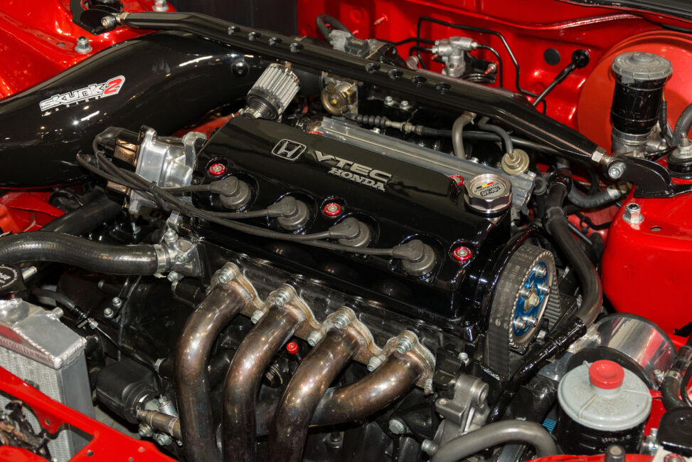 Honda VTEC Engine | Copyright-free photo (by M. Vorel) | LibreShot