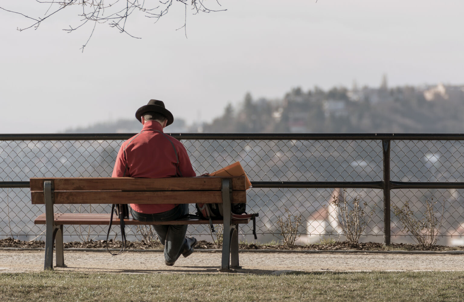 Lonely man in the park | Copyright-free photo (by M. Vorel) | LibreShot