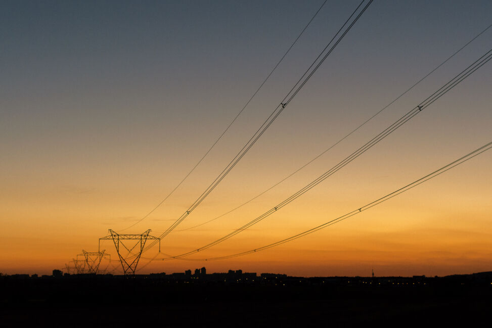 Power line at sunset | Copyright-free photo (by M. Vorel) | LibreShot