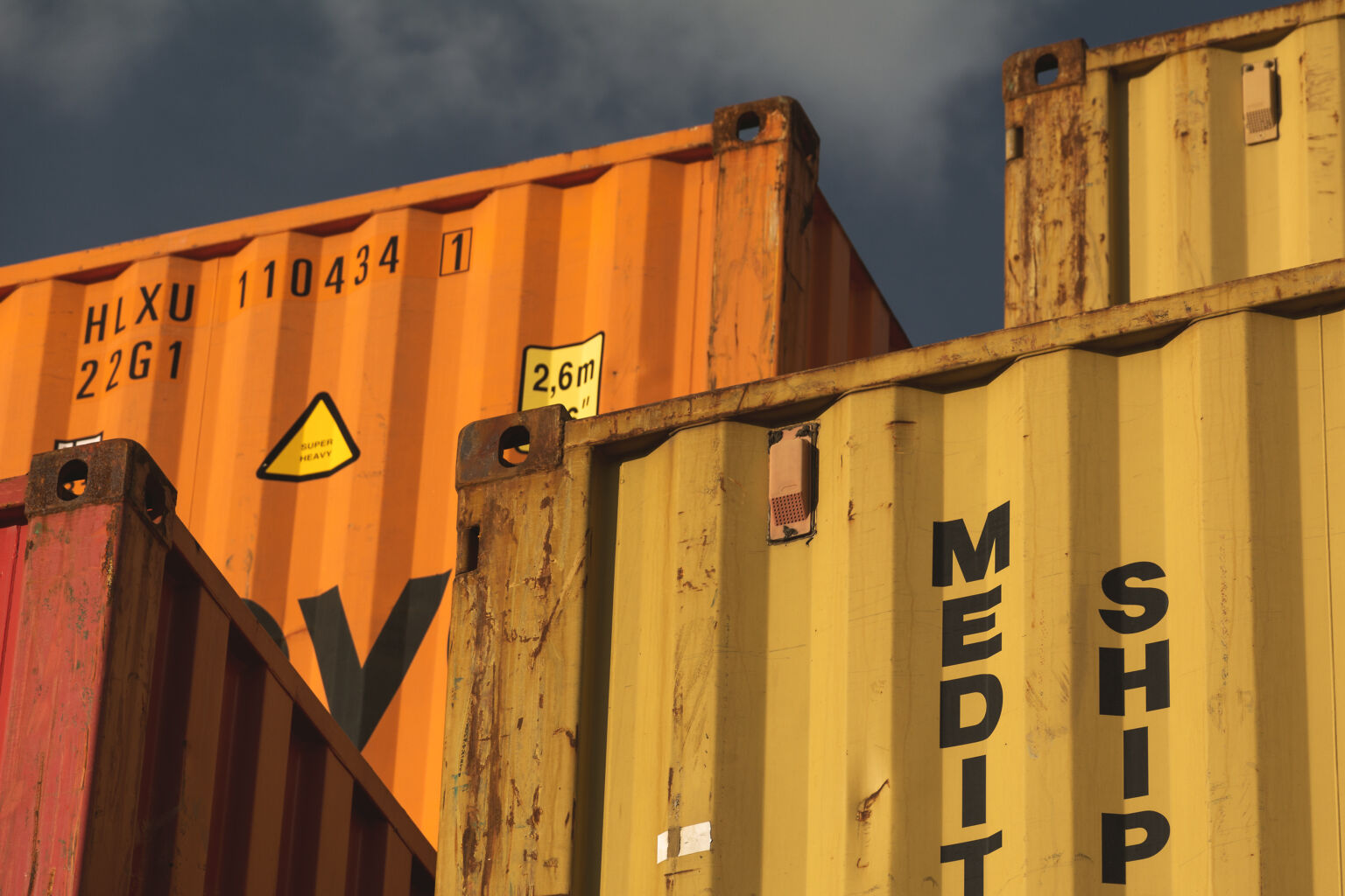 Shipping Containers | Copyright-free photo (by M. Vorel) | LibreShot