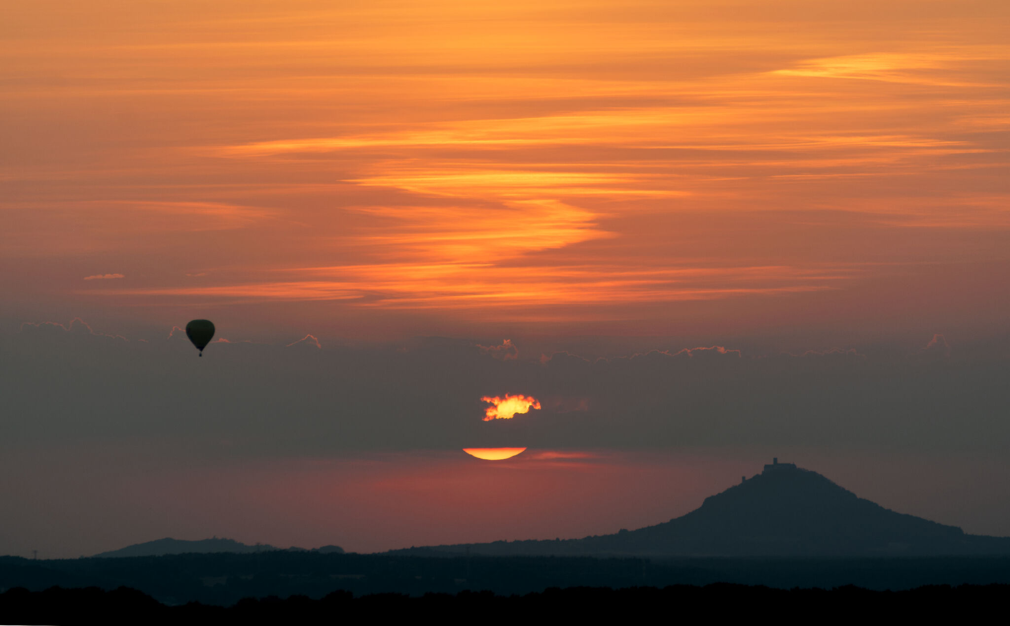 Sunset landscape | Copyright-free photo (by M. Vorel) | LibreShot