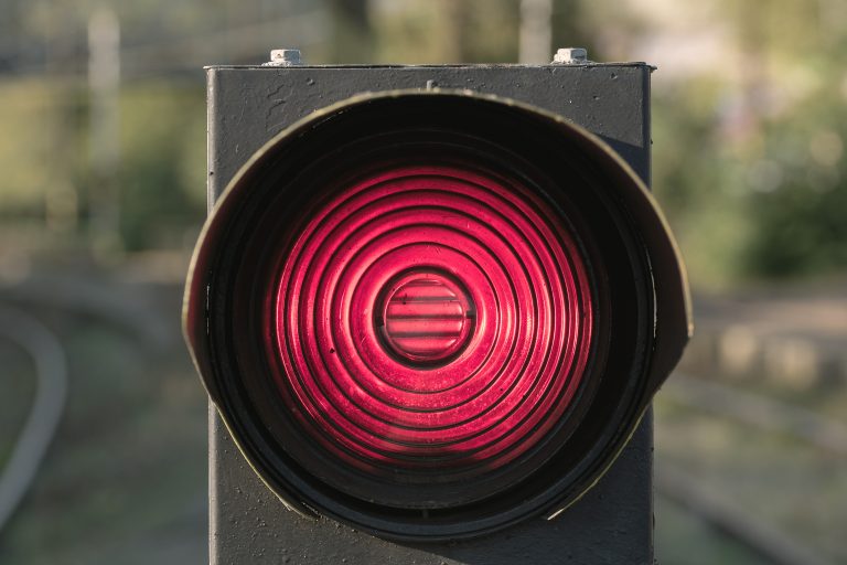 Red traffic light | Copyright-free photo (by M. Vorel) | LibreShot