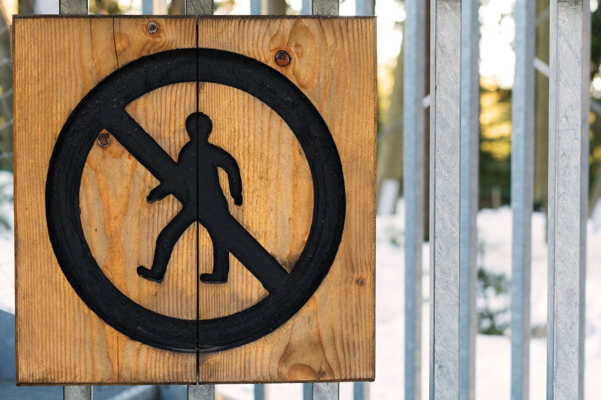 Vintage no entry sign | Copyright-free photo (by M. Vorel) | LibreShot