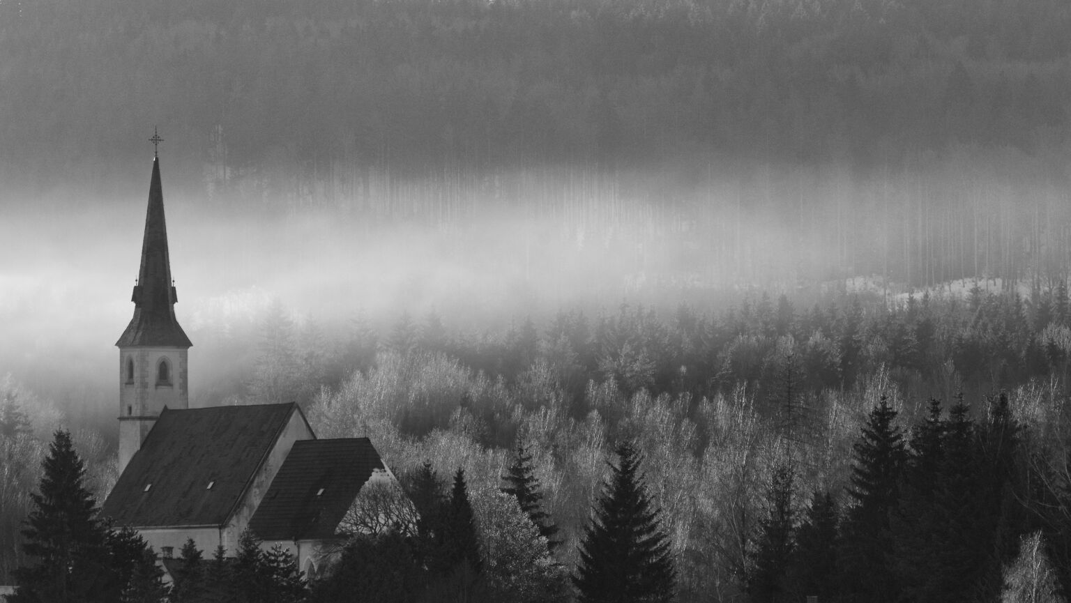Mysterious Misty Church | Copyright-free photo (by M. Vorel) | LibreShot