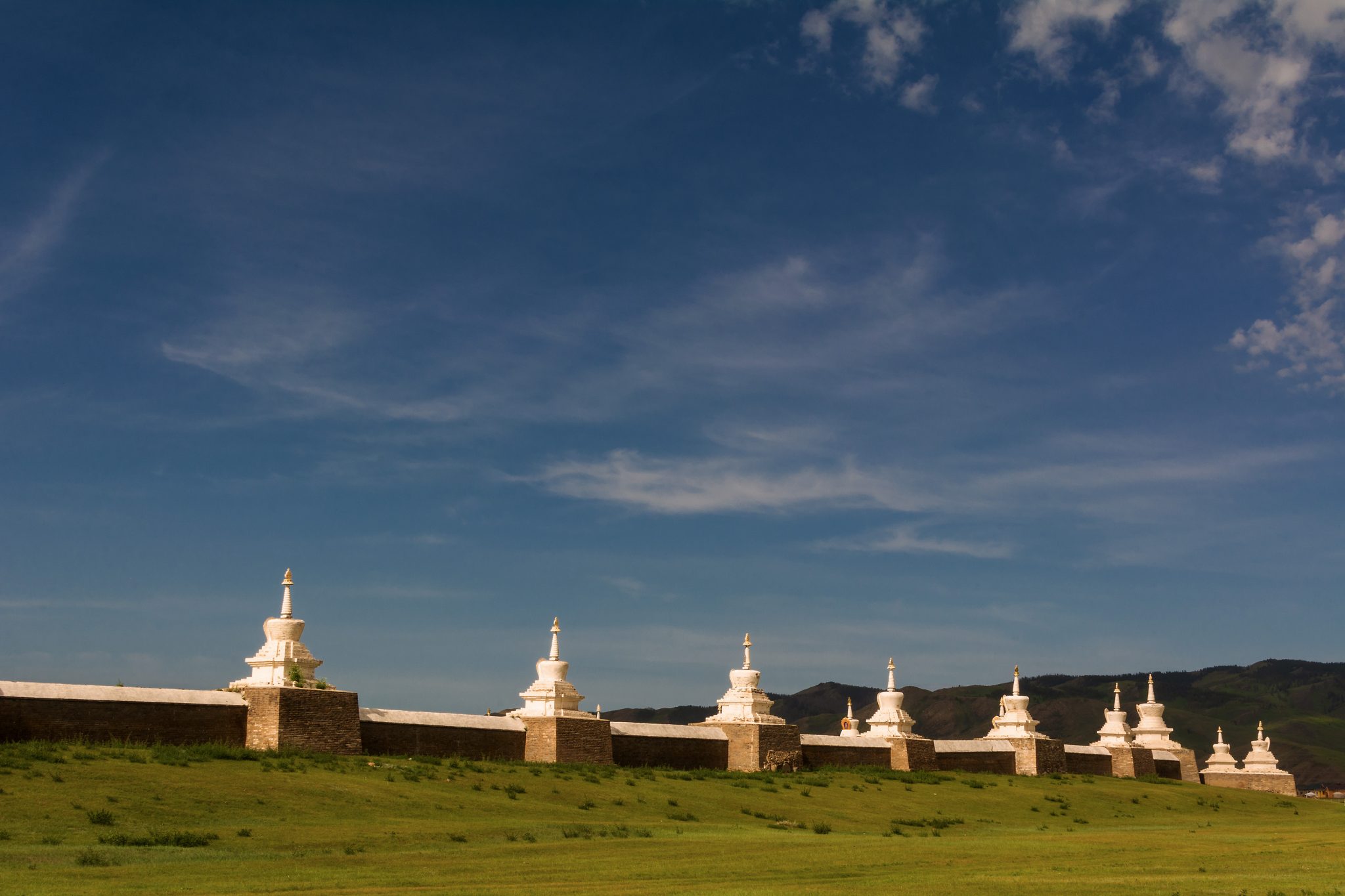 Monastery Wall in Mongolia | Copyright-free photo (by M. Vorel) | LibreShot