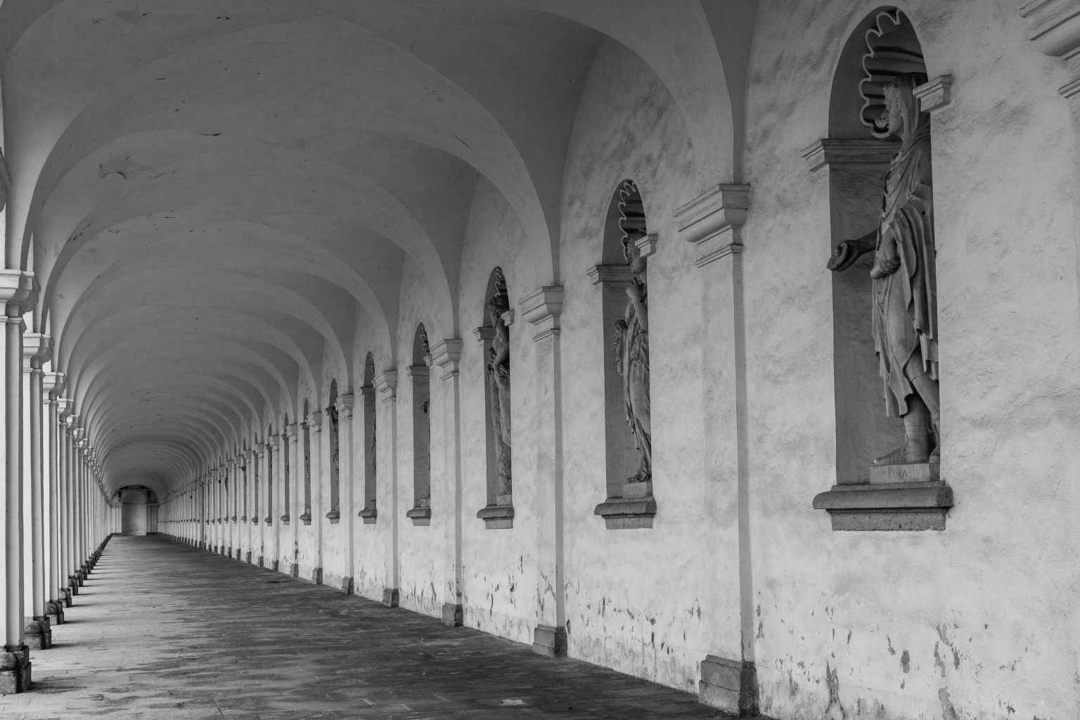 Arcade of Colonnade in Kroměříž | Copyright-free photo (by M. Vorel ...